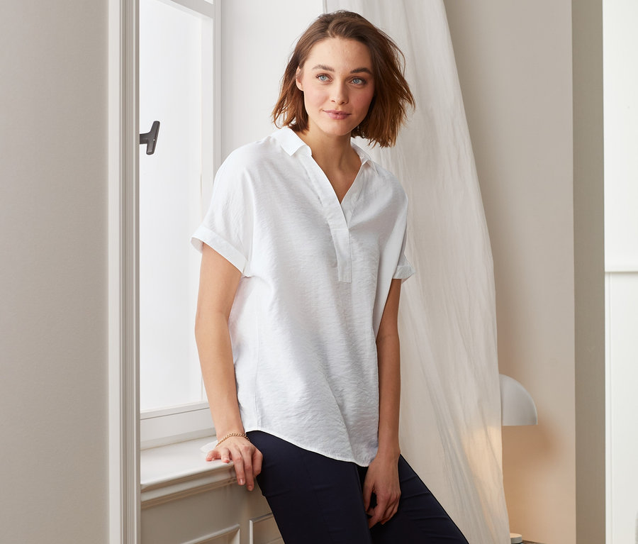 Női oversize blúz, fehér 615763 a Tchibo-nál.